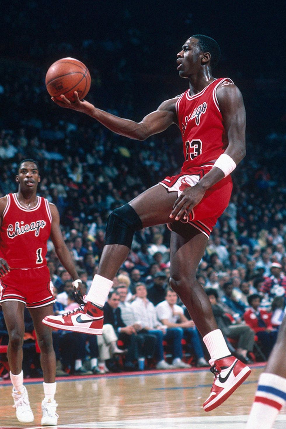 Air Jordan 1 - đôi giày thể thao làm rung chuyển thời trang cao cấp