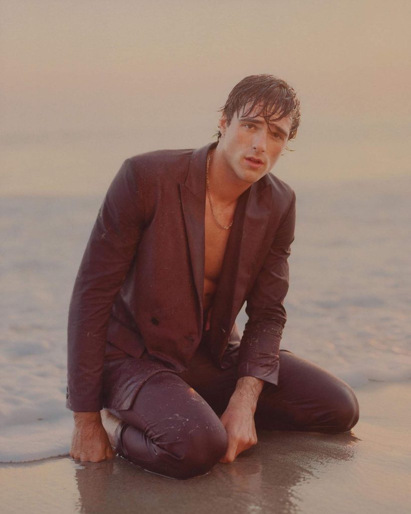 Jacob Elordi: 5 sự thật chứng tỏ anh khác xa vai diễn "Euphoria"