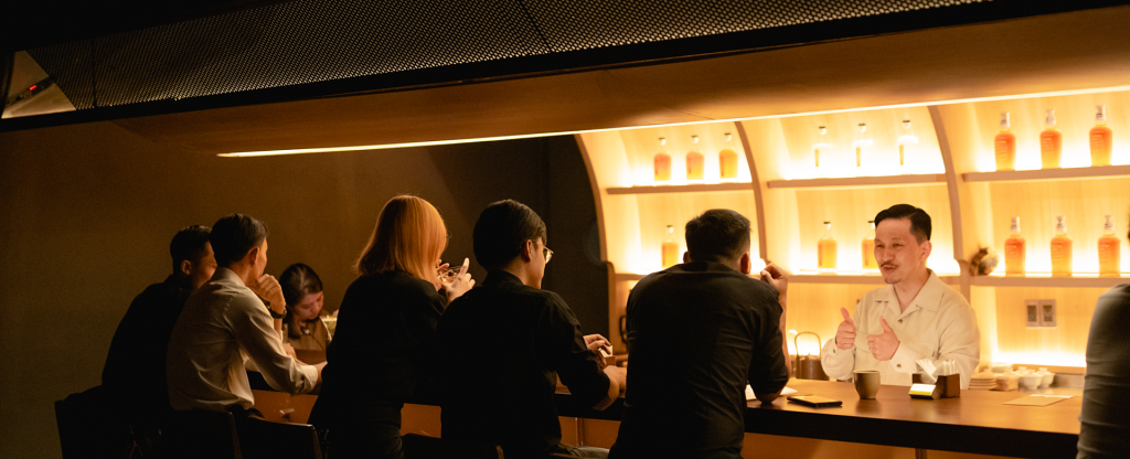 Ủ Bar - Quán "hidden bar" ra đời từ nền văn hóa Việt giàu bản sắc