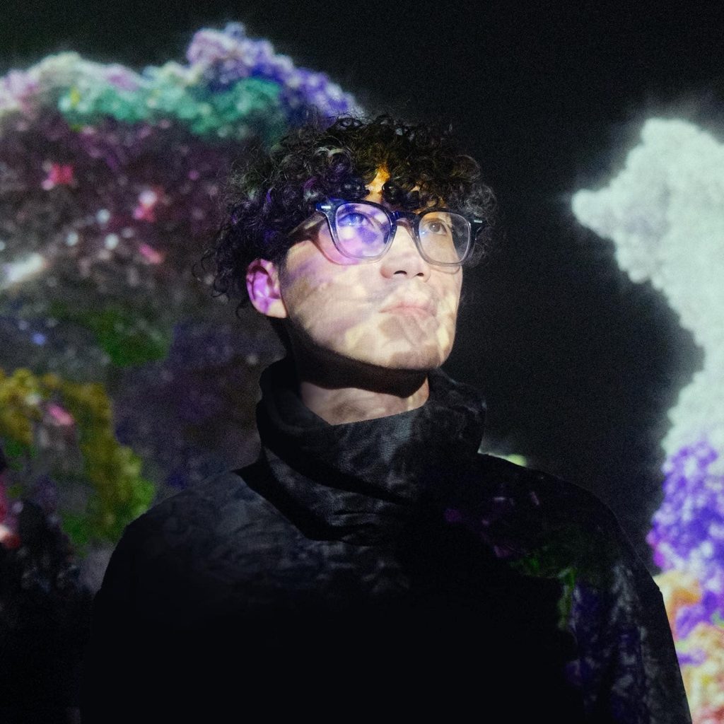 Ẩn: Bí thuật sáng tạo của Trung Bảo (Fustic.), trong album "99%" MCK